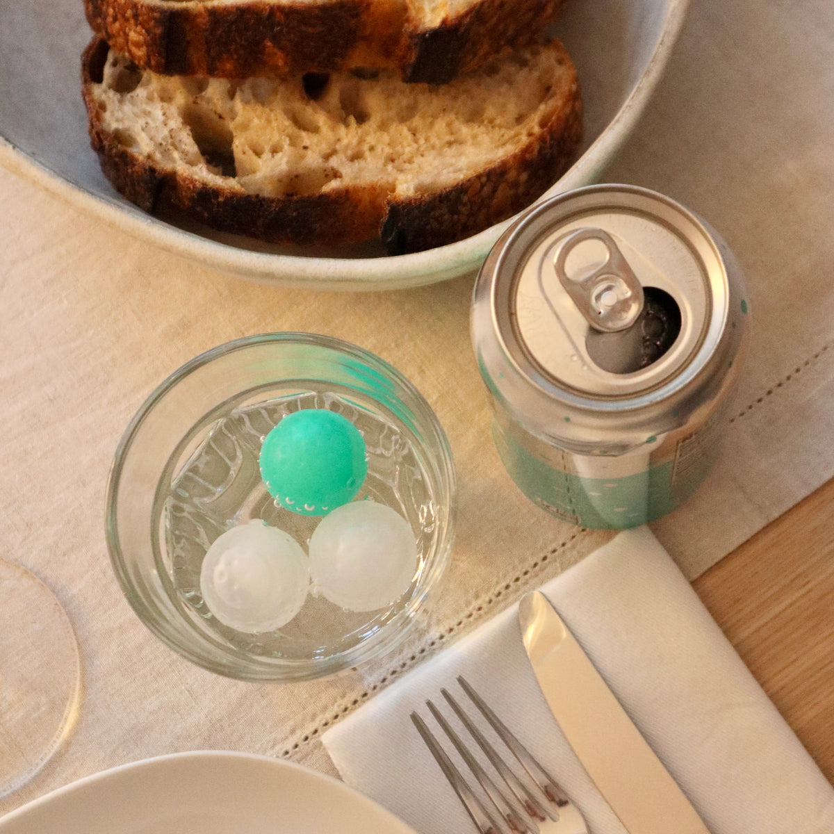 Kikkerland Reusable Ice Cubes Golf Balls – Kitchen Boutique Canada